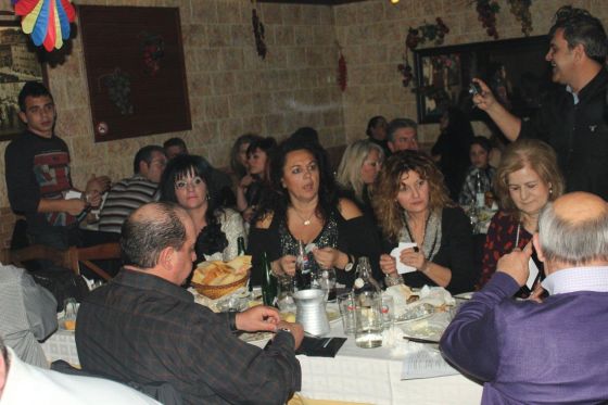 Ξεφάντωσαν οι Κωνωπινιώτες της Αθήνας [pics] - ΑγρίνιοCulture