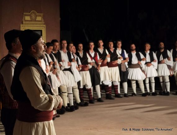 Ένα μοναδικό πολυθέαμα με αναφορά στη "Μάνα" από τον Πολ. & Μορφ ...