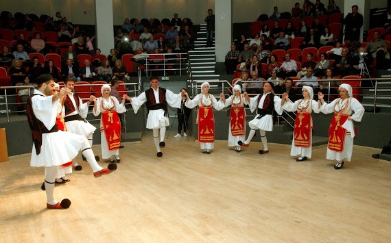 "3ο Ξηρομερίτικο Σεργιάνι στην Παράδοση" - ΑγρίνιοCulture