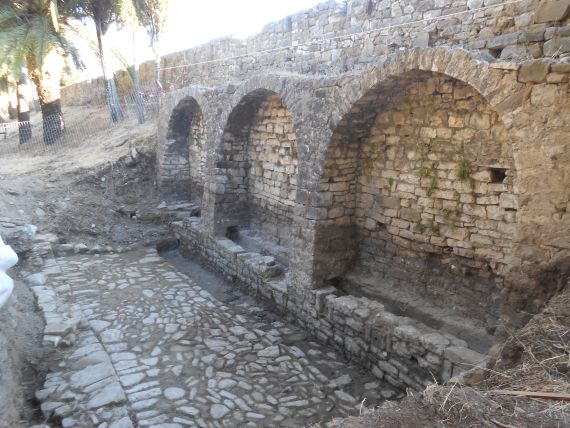 Αποκάλυψη της Μεγάλης Βρύσης εντός του Κήπου των Ηρώων - ΑγρίνιοCulture